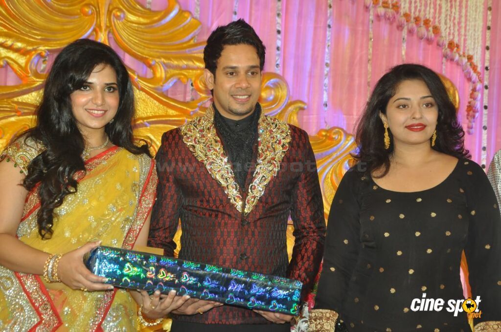 Actor Black Pandi Wedding Reception Photos | Cinespot.net