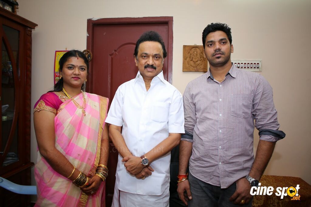 Actor Vasu Vikram Daughter Wedding Reception Photos | Cinespot.net