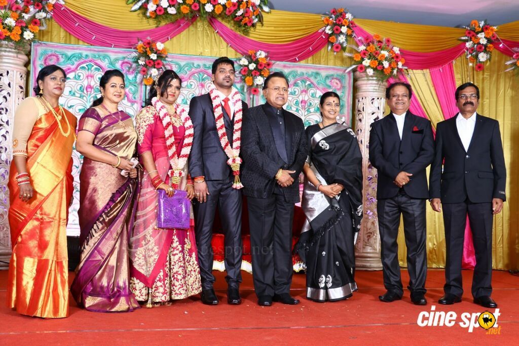 Actor Vasu Vikram Daughter Wedding Reception Photos | Cinespot.net